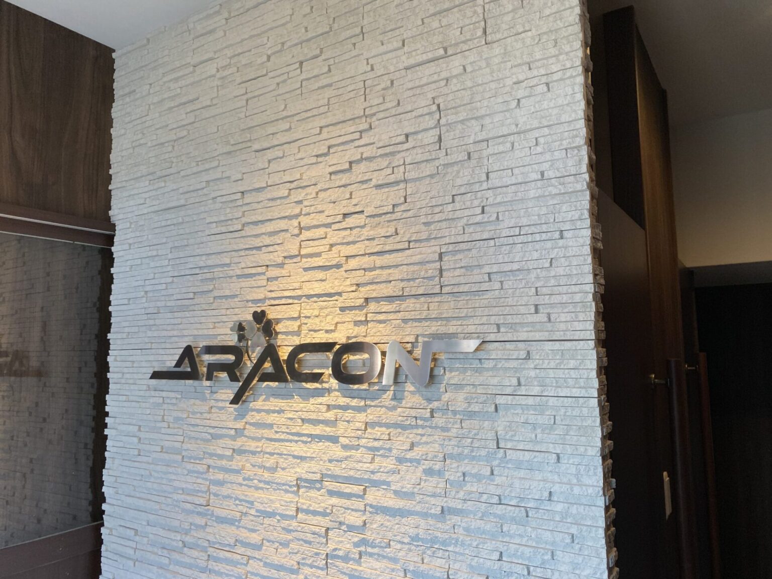 店舗紹介 - アラコン株式会社